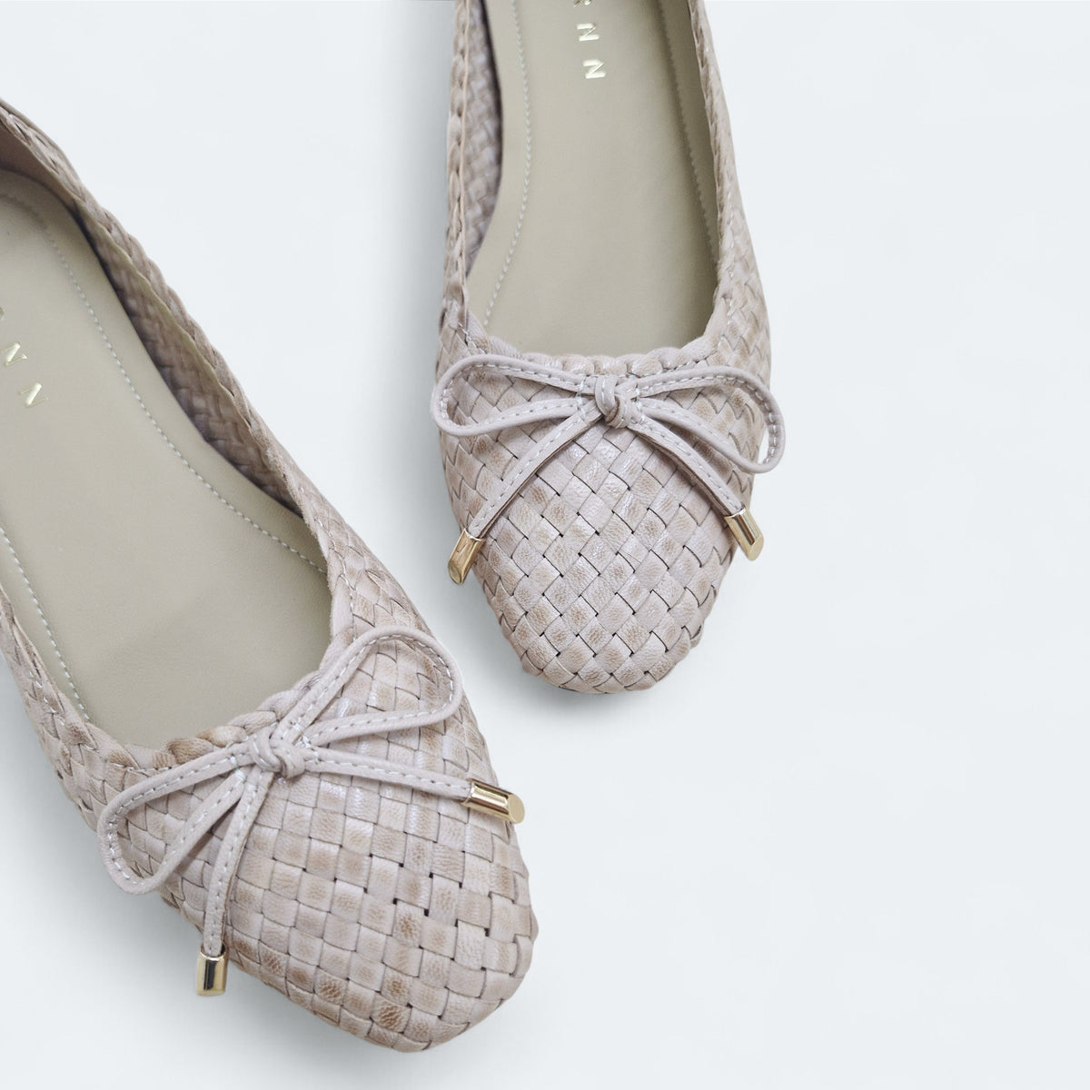 Holly Weaved Flats – Jernn International